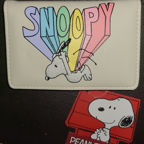 Peanuts | Bags | Soft Adorable Credit Card Walletpeanuts By Charles M ...